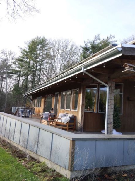 On-Site Manufacturing & Installation of Seamless Galvalume Gutter