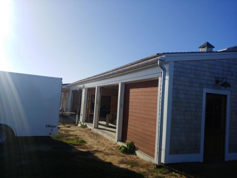 On-Site Manufacturing & Installation of Seamless Galvalume Gutter