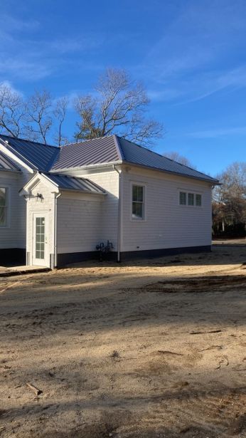 On-Site Manufacturing & Installation of Seamless Galvalume Gutter