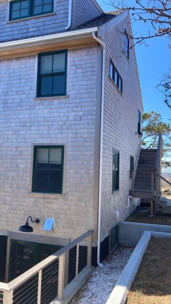 On-Site Manufacturing & Installation of Seamless Galvalume Gutter